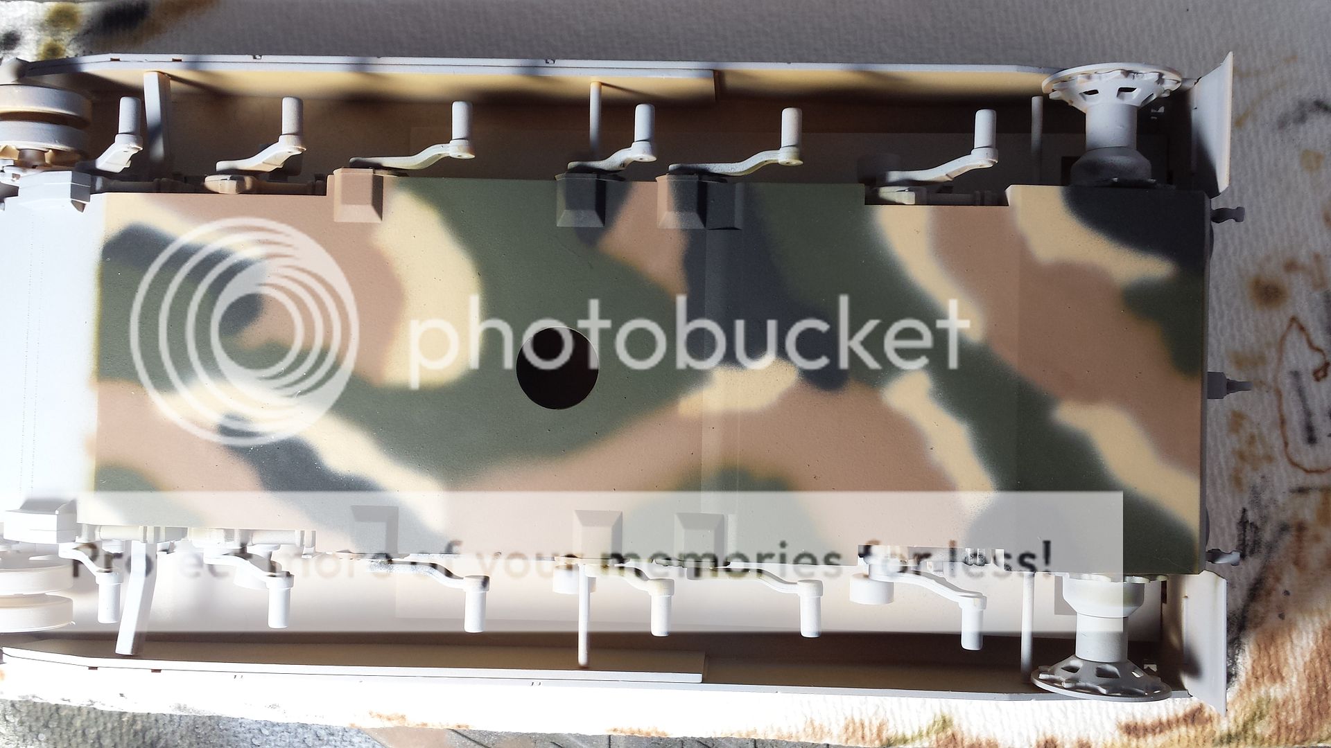 Free hand camo - International Scale Modeller